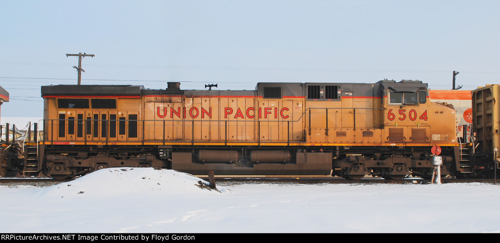 UP 6504 on UP local 41